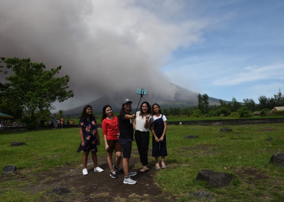In love with Mayon | Correspondent